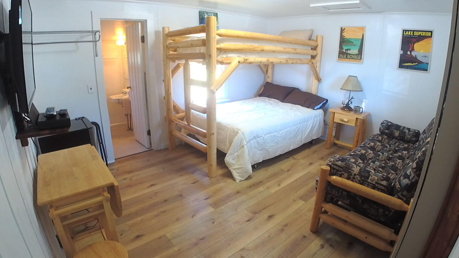 Standard Rooms - The Paddler's Inn